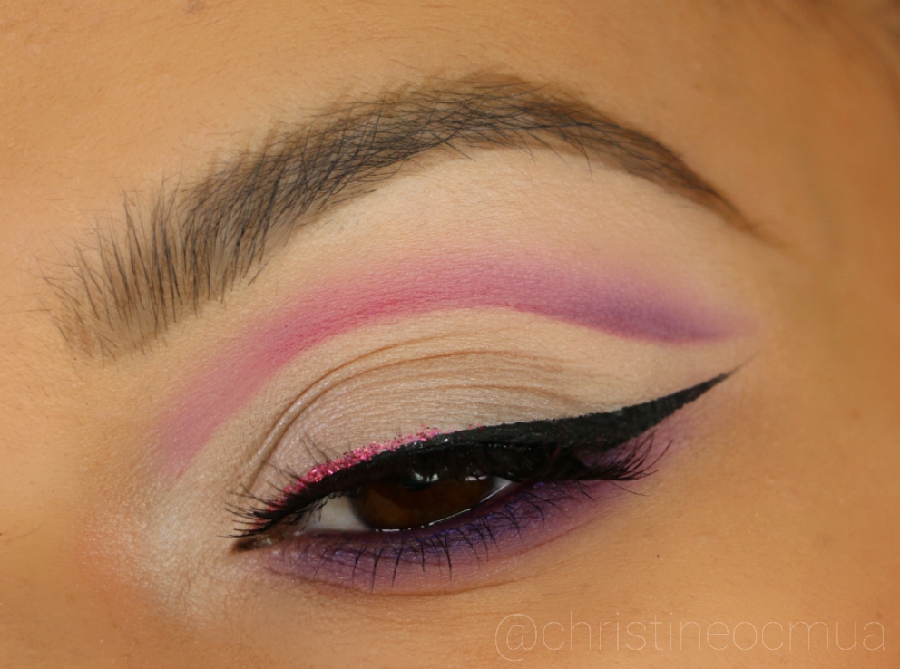 Pink & Purple Ombre Floating Cut Crease tutorial