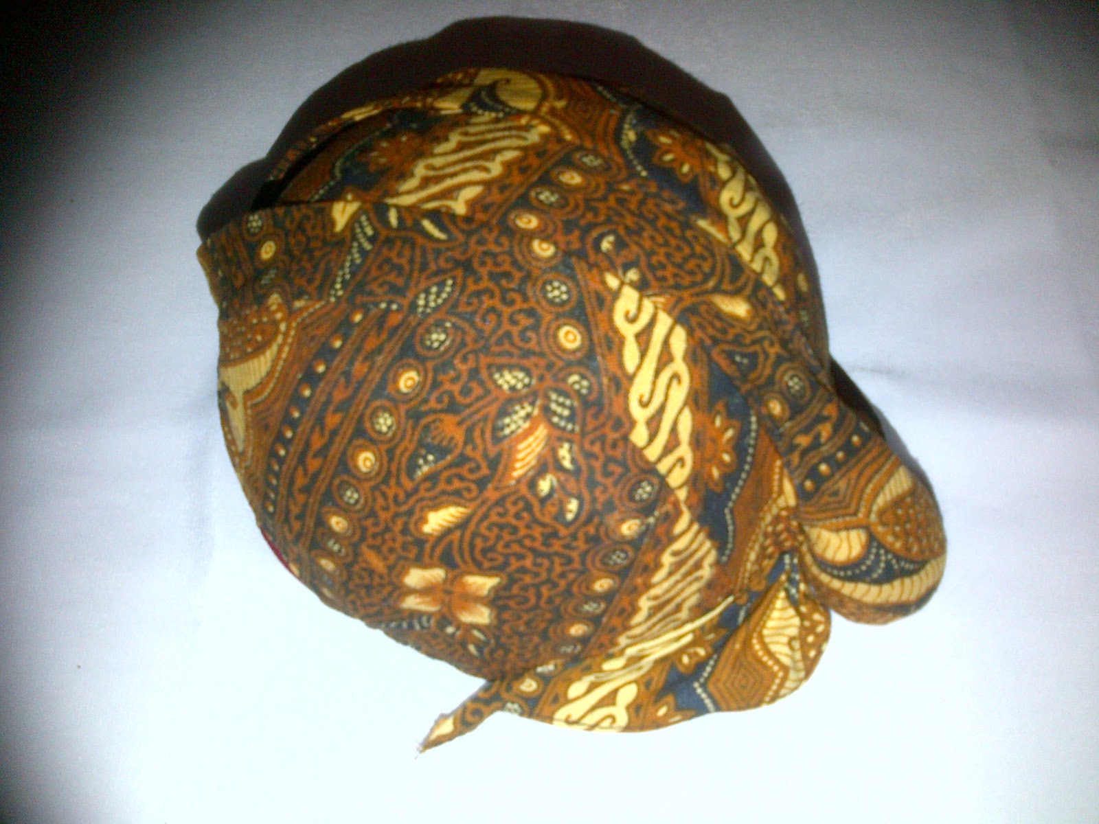 SPESIALIS BUSANA JAWA : BUSANA ABDI DALEM KRATON JOGJA / SURJAN PRANAAN