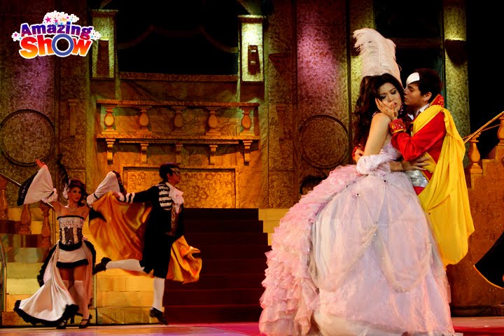 casieplanet: Amazing Show pictures from my Sony Alpha230