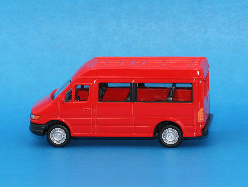 Incredible Mini Garage: Mercedes Benz Sprinter (W901-905) 1995 Cararama ...