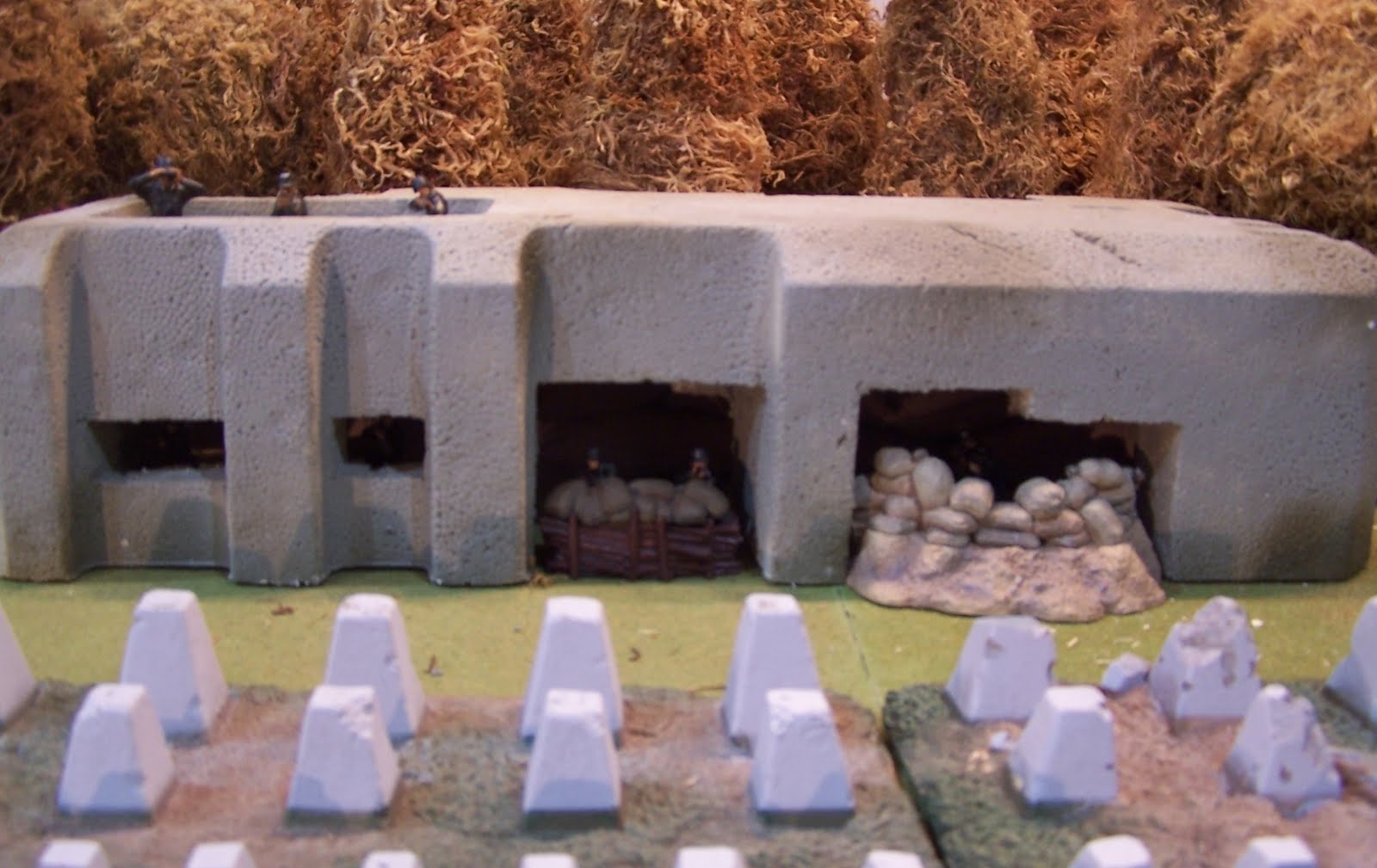 WWII Plastic Toy Soldiers: Bunkers on a budget
