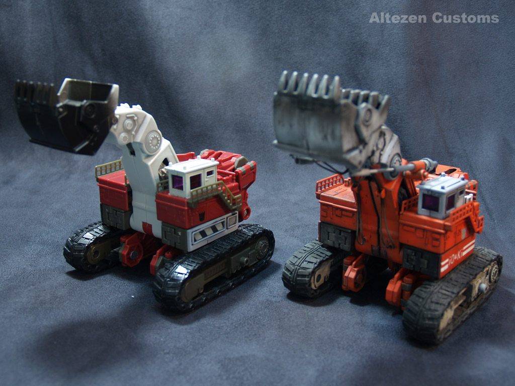 Transformerspic: Demolisher & Scavenger : Devastator edition