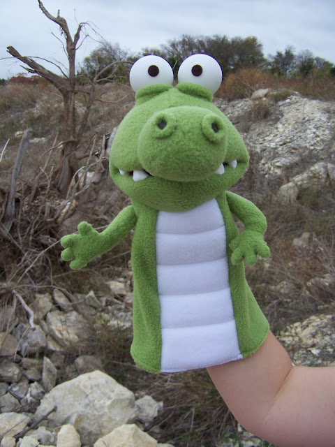 The Golden Glue Gun: Alligator Hand Puppet