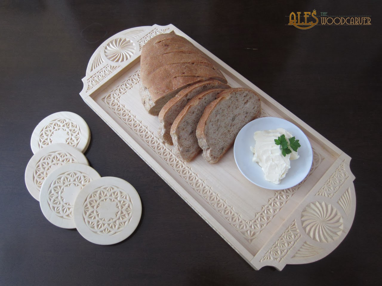 Ales the woodcarver: Chip carved Serving tray and Coasters
