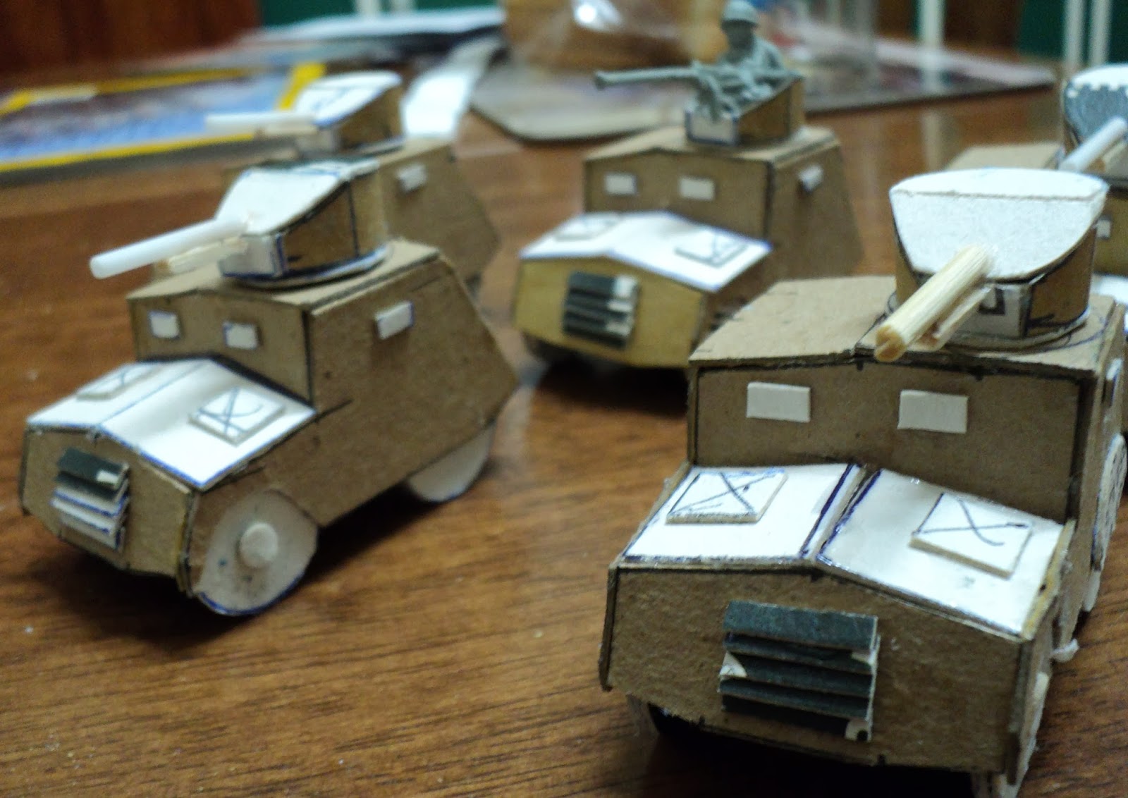 Archduke Piccolo: Cardboard Cars - and other Army Men schemes...
