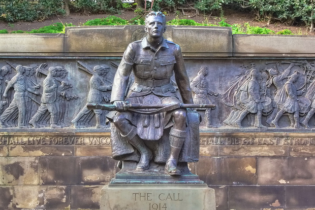 Sign for Scotland: The World at War