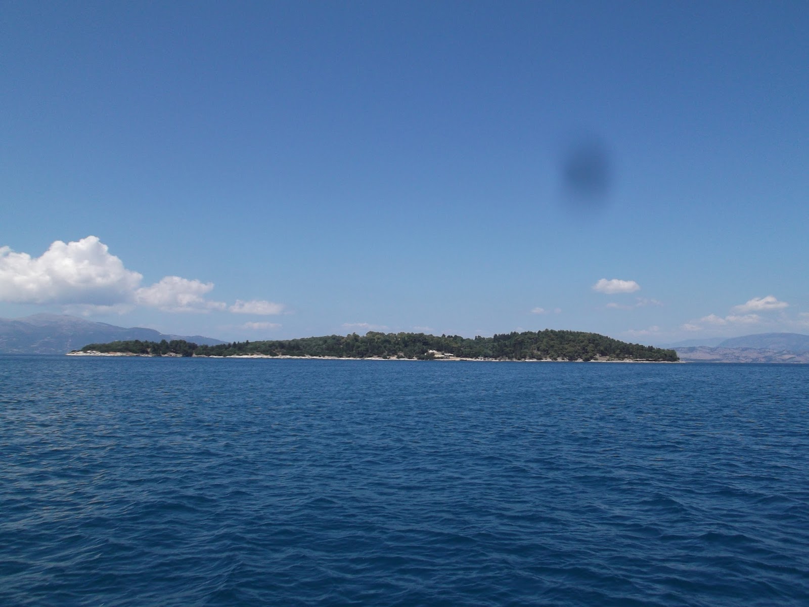 DNEVNIK SA KRFA IX: VIDO I PLAVA GROBNICA SRPSKIH MUČENIKA