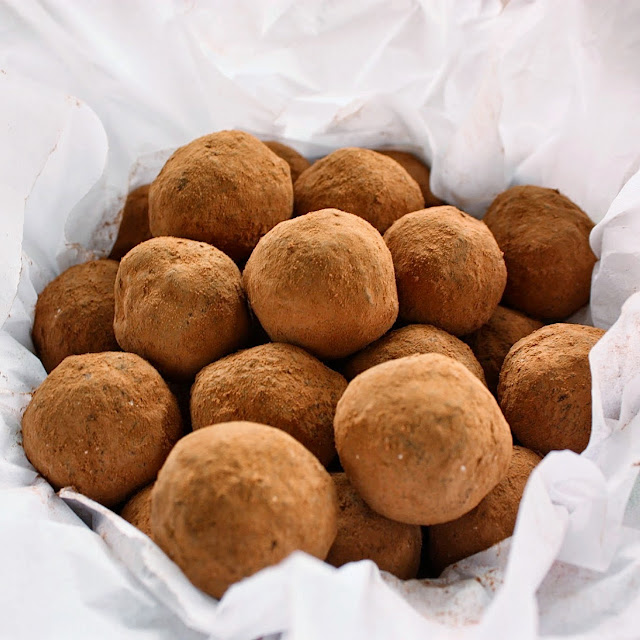 Art of Dessert: Classic Chocolate Truffles