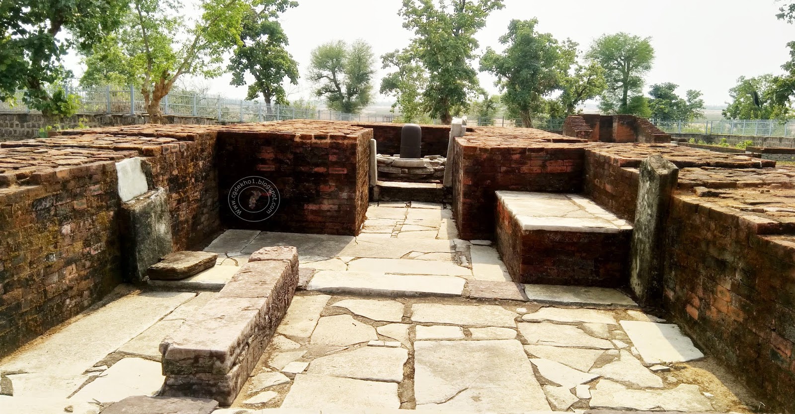 शिवलिंग से आती है तुलसी के पत्ते समान खुशबू { Prachin Shivling Sirpur ...