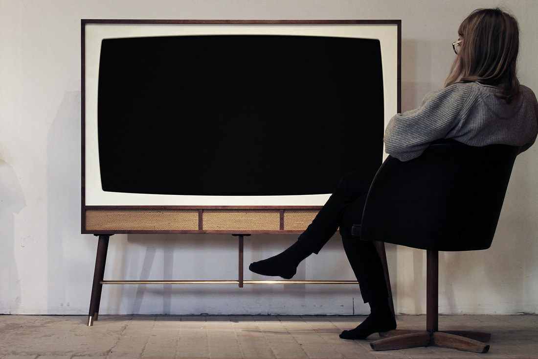 New Retro TVs - #IHeartHollywood