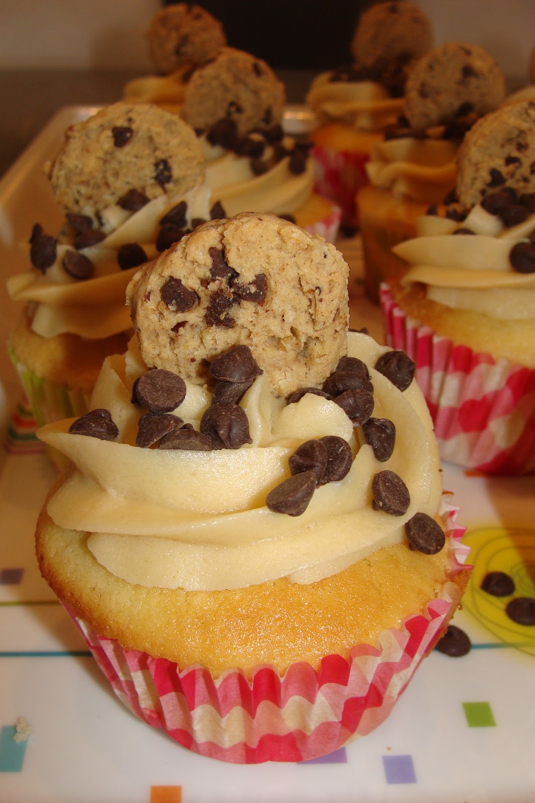 Lili popotte: Cupcakes à la pâte de biscuits