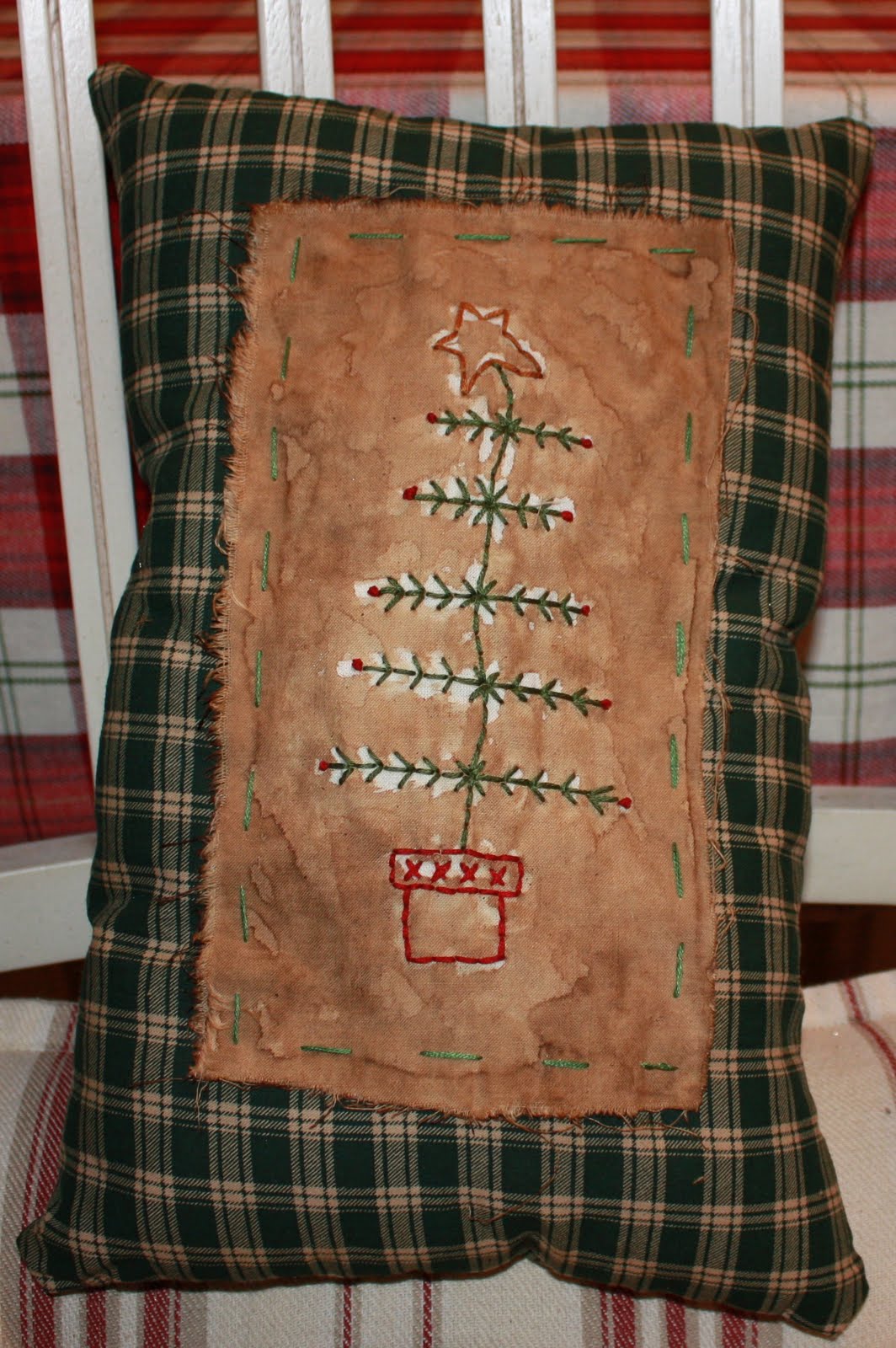 Tina's Primitive Attic: Prim / Shabby Country Pillows