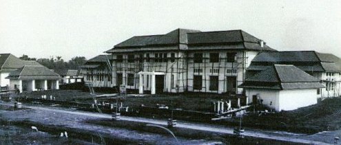 Ini ceritaku ...: Sejarah Rumah Sakit Hasan Sadikin