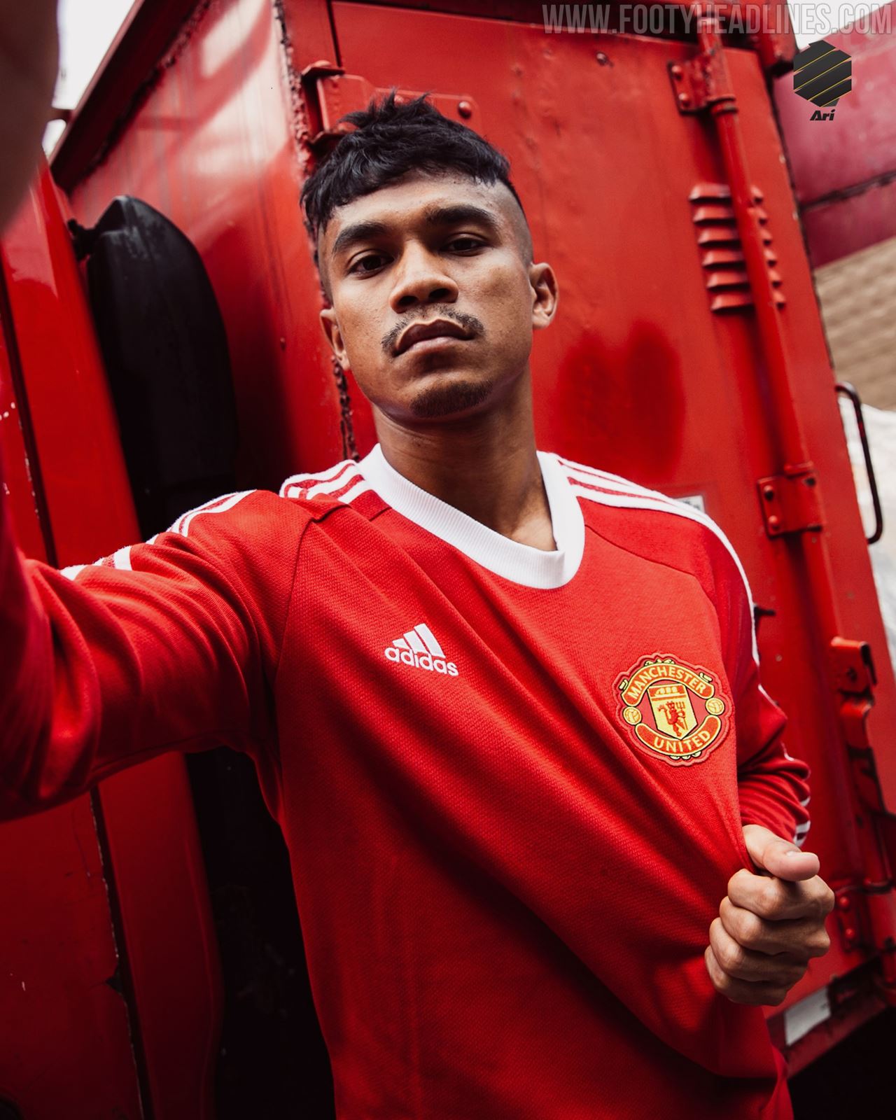 Adidas Manchester United 20-21 Icon Kit + Jacket Released - Footy Headlines