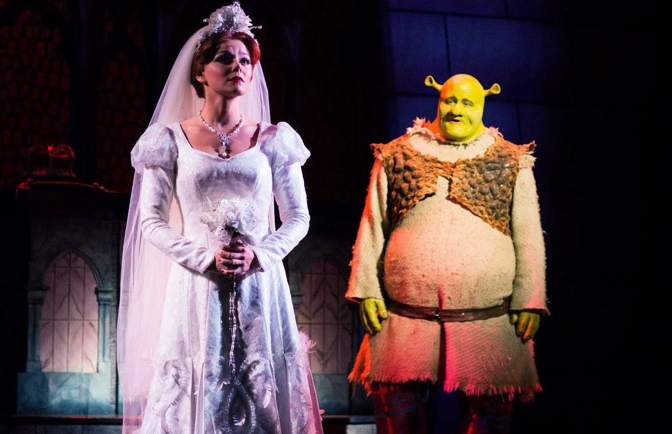 Faye Brookes Fan Blog: Shrek Review & Our Zoo Reminder!