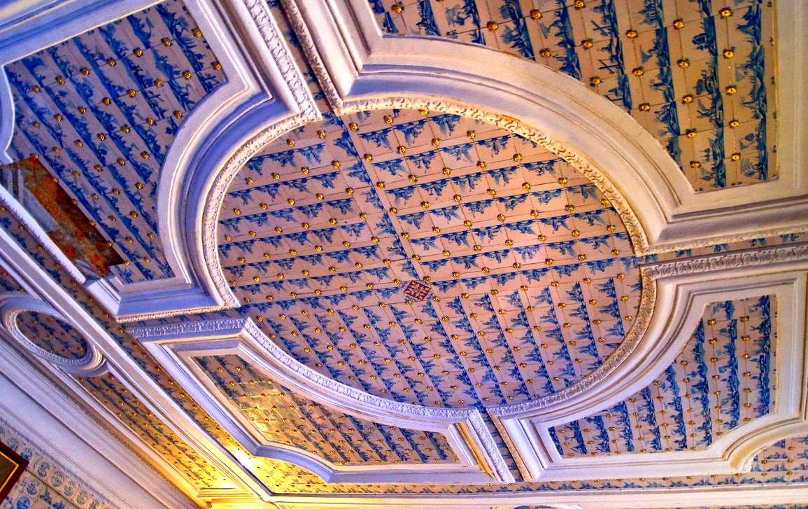 loveisspeed.......: The Menshikov Palace is a Petrine Baroque edifice ...