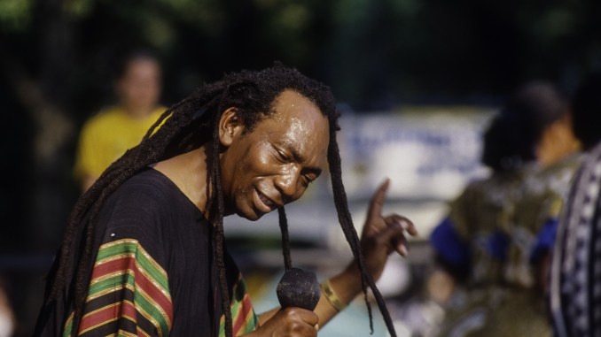 A Horse With No Name: Thomas Mapfumo