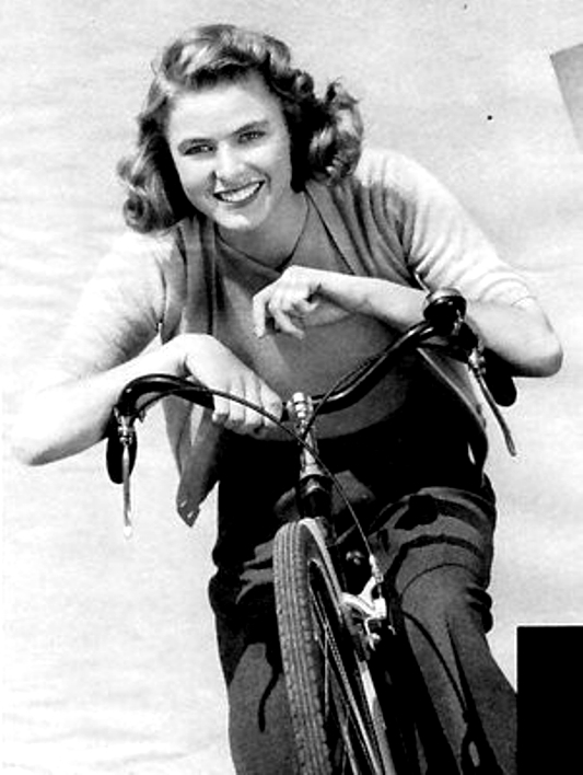 A Través del Uniberto: Ingrid Bergman paseando en bicicleta