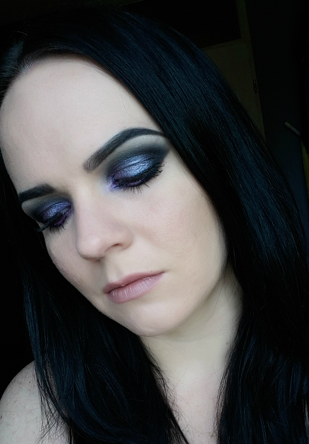 The alternative make-up blog: Midnight blue smokey eyes