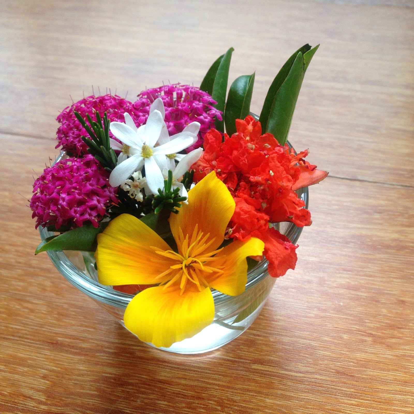 Nassae Ithilwen: DIY: Small Flower Arrangement