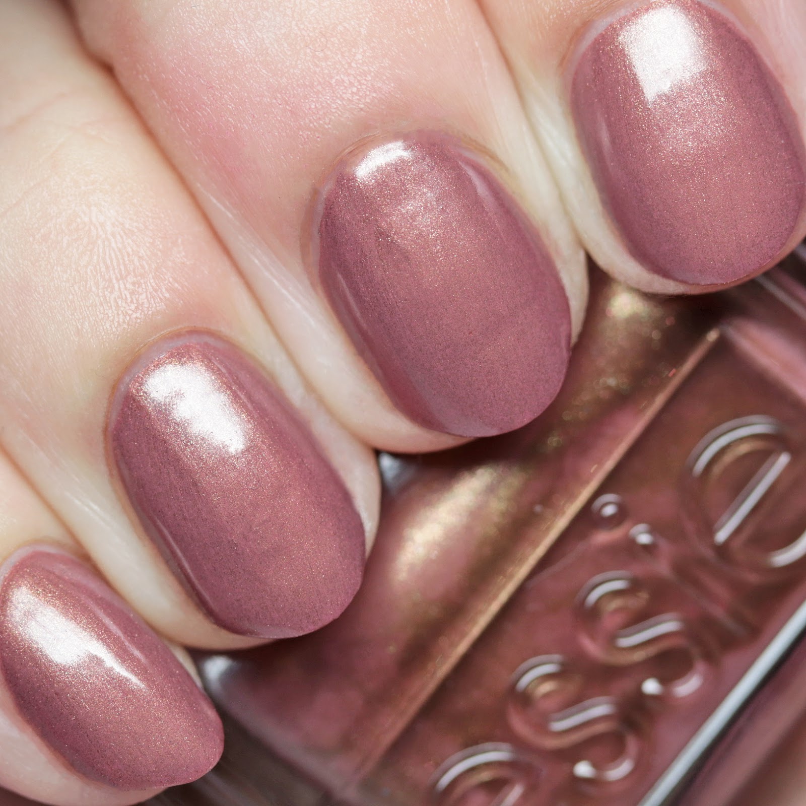 Essie 1552 Tea Cup Half Full