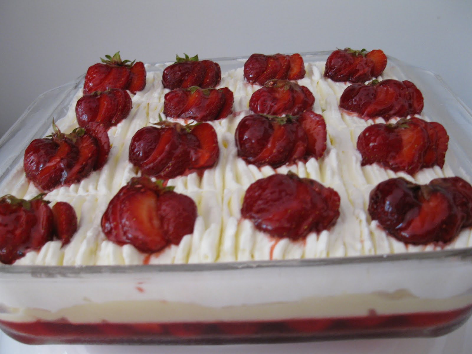 Ma cuisine...sans prétention: Délice d'été aux fraises