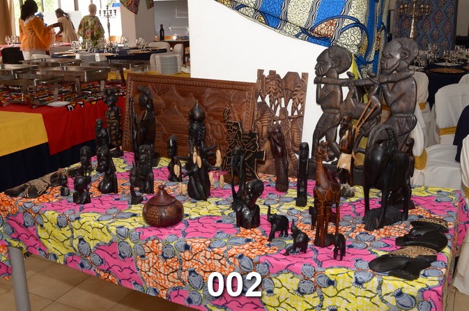 África de coração : Artesanato de Angola, Moçambique e São Tomé e Príncipe