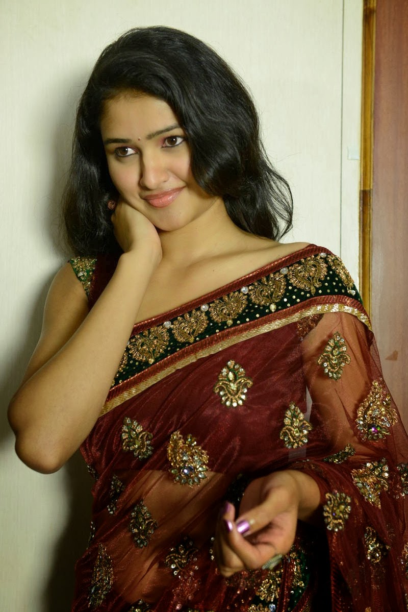 Kausalya Hot Navel Show Stills in Saree - Hot Blog Photos