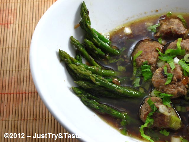 Sup Asparagus dengan Bola-Bola Daging | Just Try & Taste