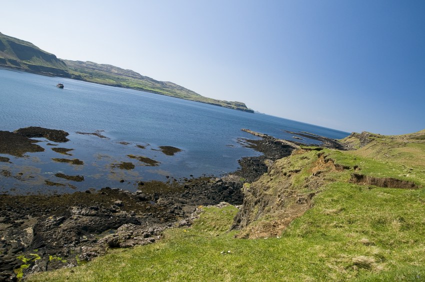 Around Scotland: CALGARY BAY