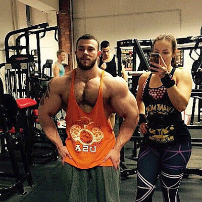 world bodybuilders pictures: bartanvi muscles builder Dean White