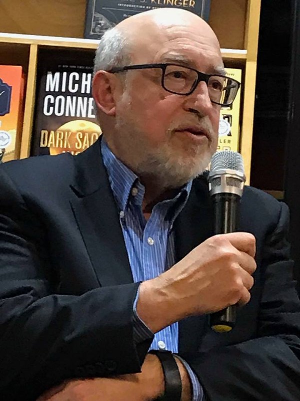 Kittling: Books: At The Poisoned Pen with Thomas Perry!