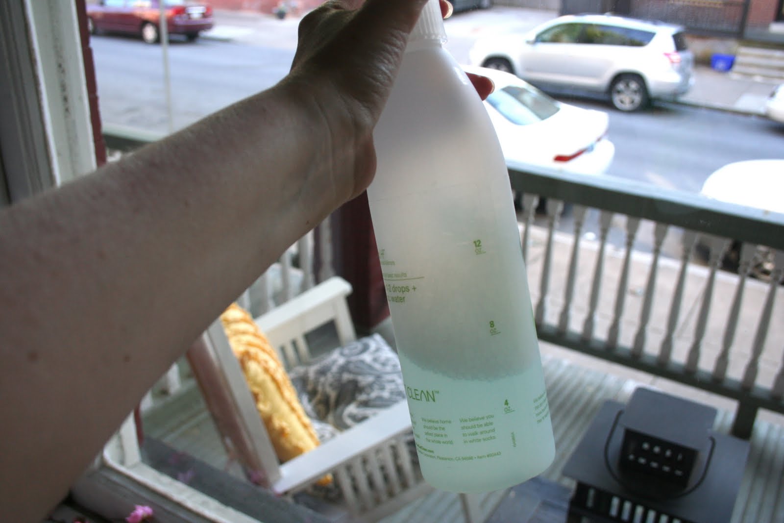 Tutorials & Tips Tuesday {11} {Window Washing Tip}