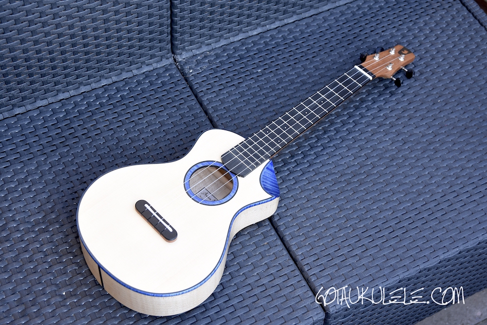 Antica Ukuleleria Moderno Tenor Ukulele - REVIEW