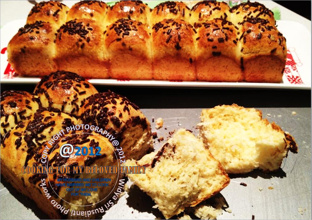 Widya Sri Rusdianti's Kitchen: ROTI SOBEK COKLAT (CHOCOLATE TEAR BREAD)