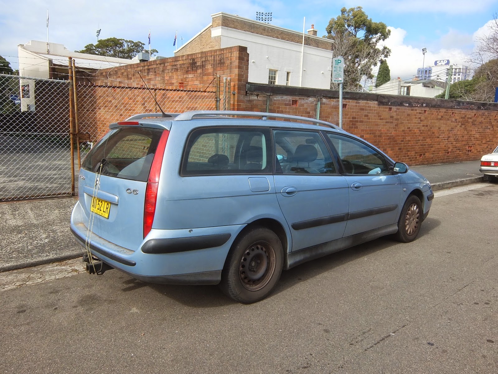 Aussie Old Parked Cars: 2001 Citroen C5 Wagon