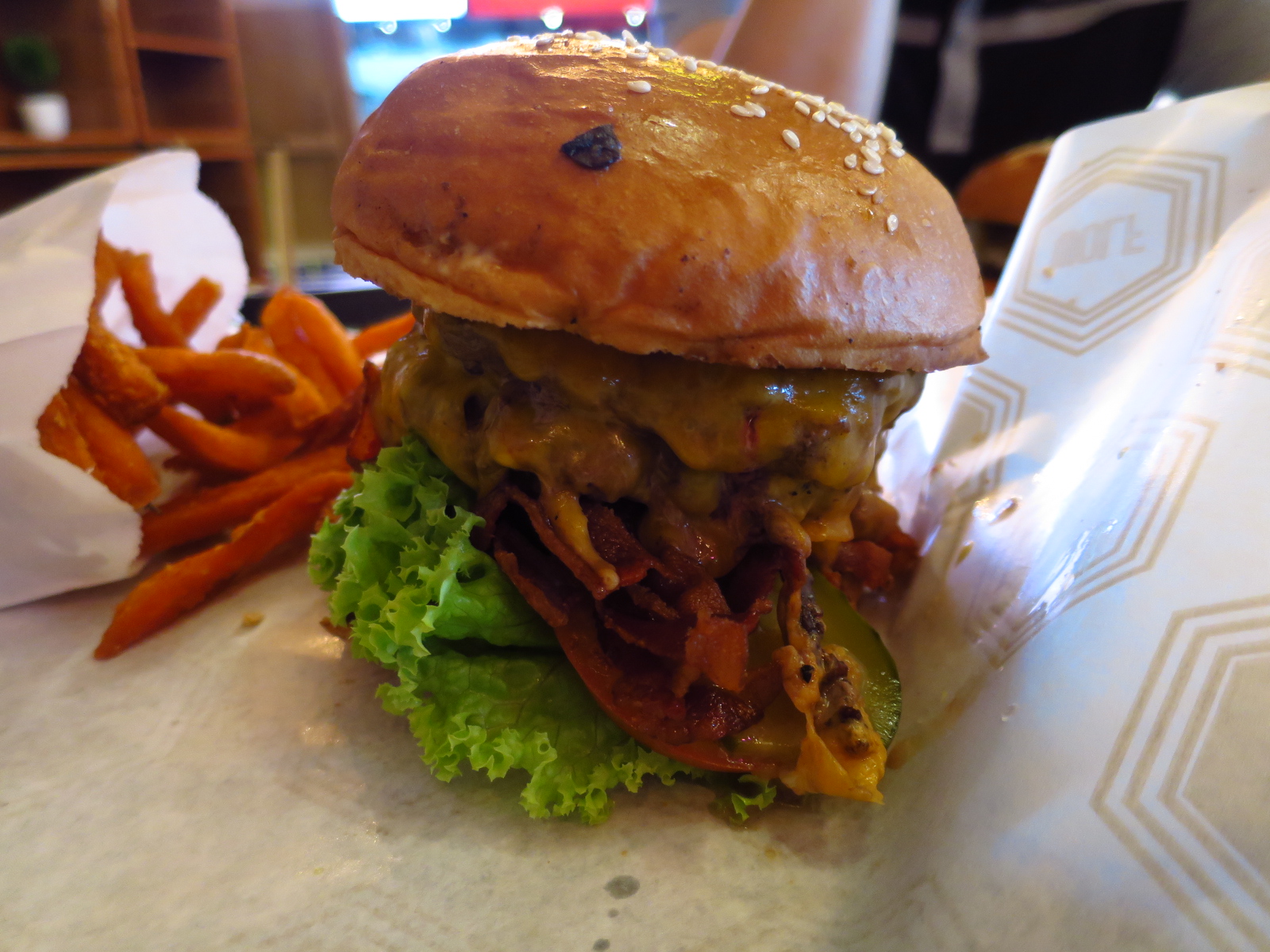 Small Potatoes Make The Steak Look Bigger: Wolf Burgers, PasarBella ...