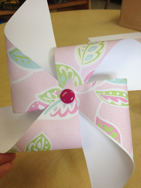 Spring Pinwheel Tutorial! - Outnumbered 3 to 1