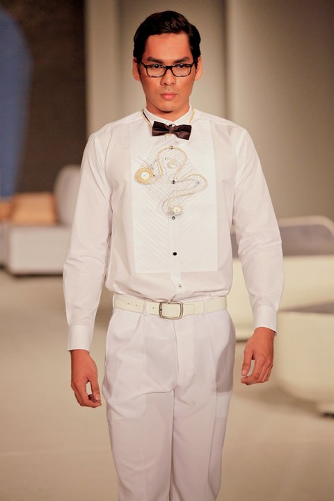 Effing the Lens: Philippine Fashion Week | Rusty Lopez Holiday ...