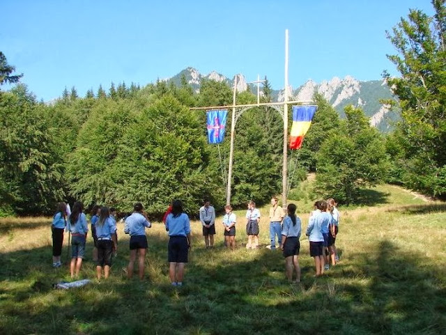 Cercetăşia României: Asociatia "Cercetasii Muntilor"