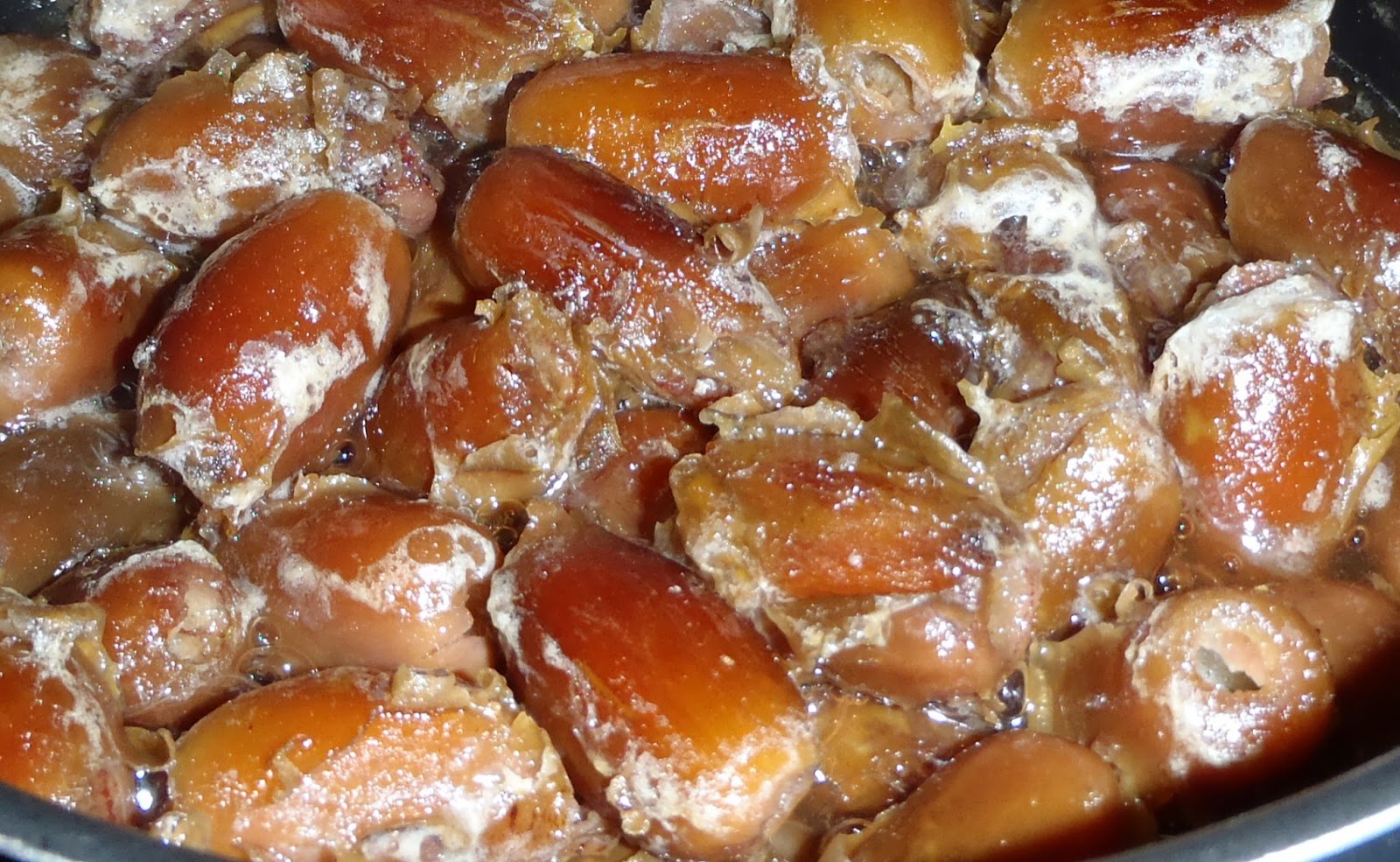 A cook, crafter and sometimes wonderer: Date Honey