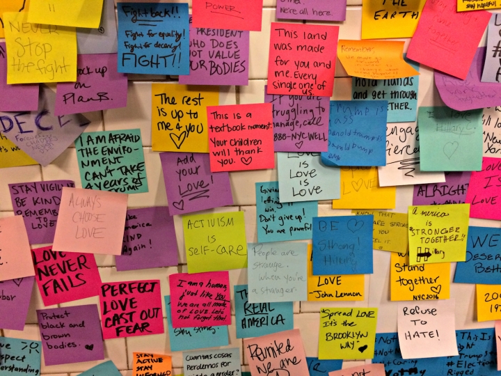 Bytes: Post-Its and Messages