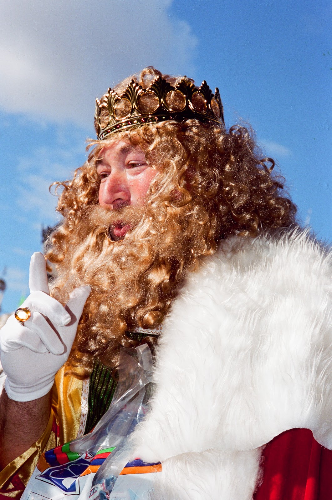 EL ENCANTADOR DE SERPIENTES: MEMORIA SOCIAL 2010 -- PARTE 3ª -- EL REY ...