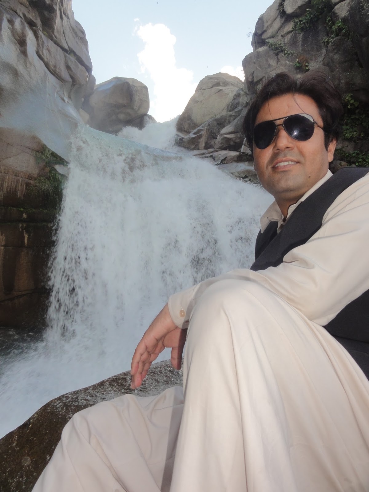 Usherai Dara Dir Upper