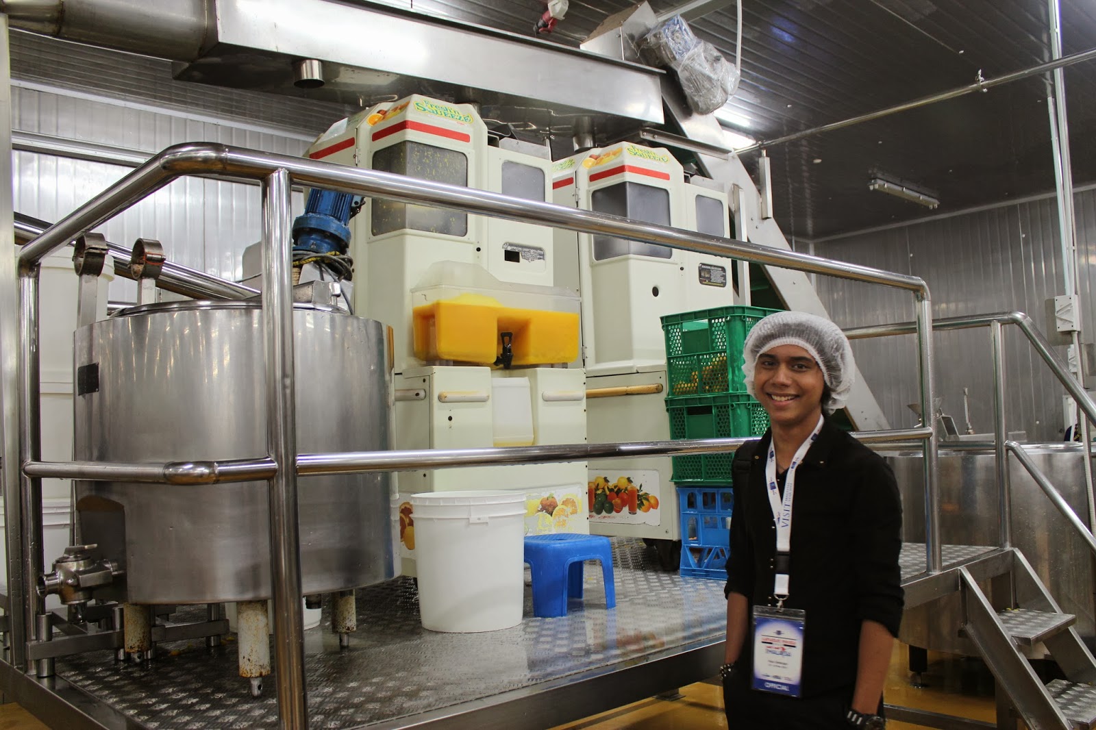 IQWAL The Singing Traveler: IQWAL & CHACHA MA'EMBONG @ KILANG TROPICAL ...