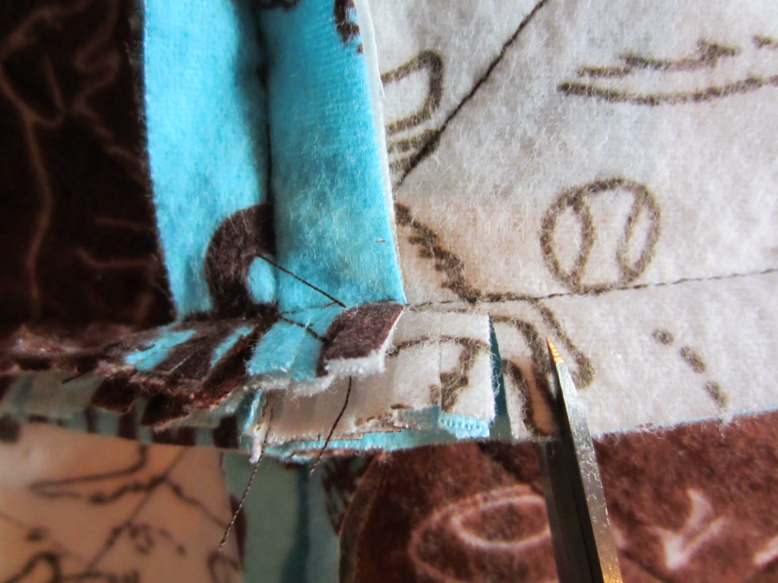 My Patchwork Quilt: HOW TO MAKE A RAG QUILT