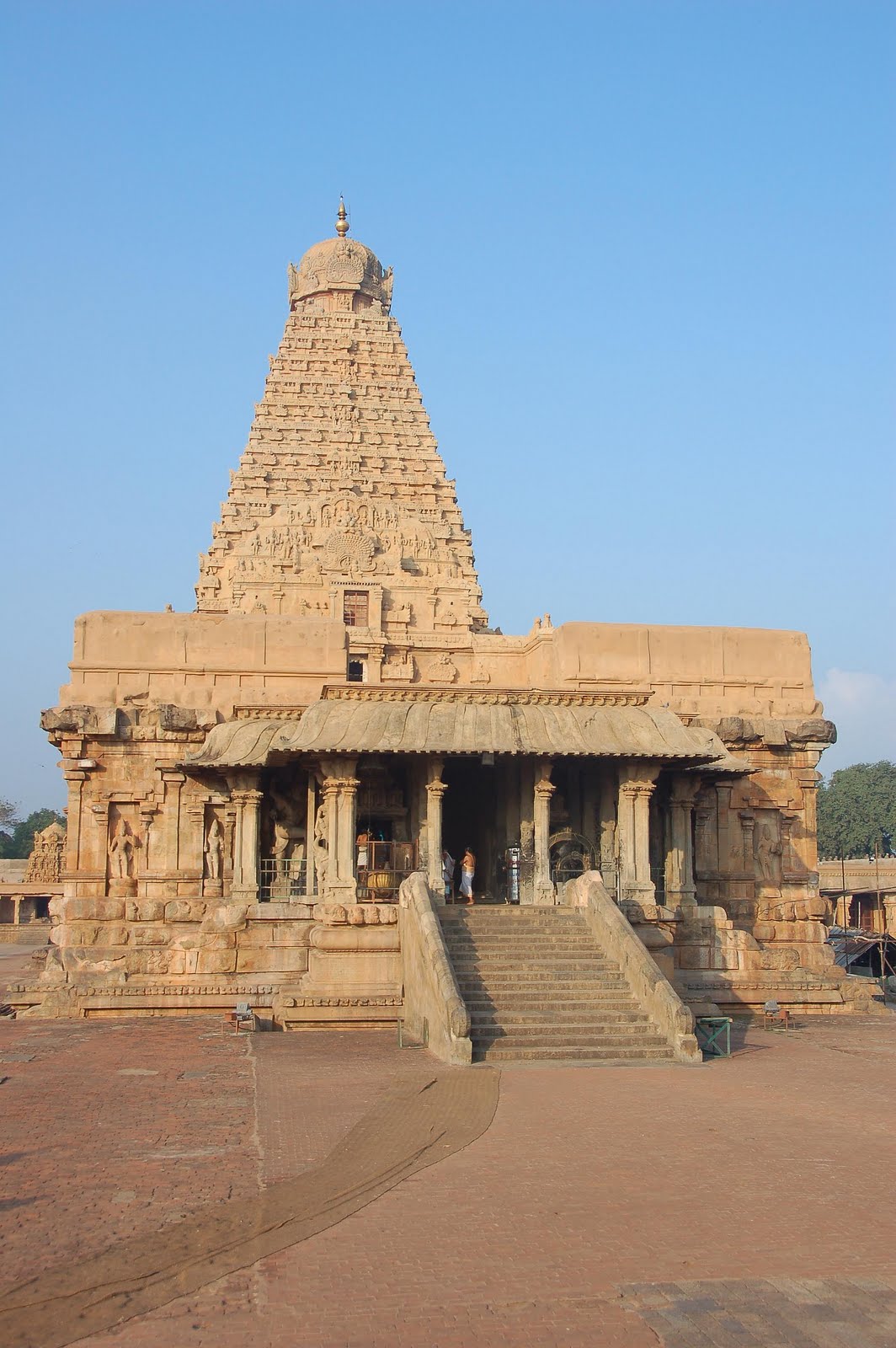 Great Living Chola Temples