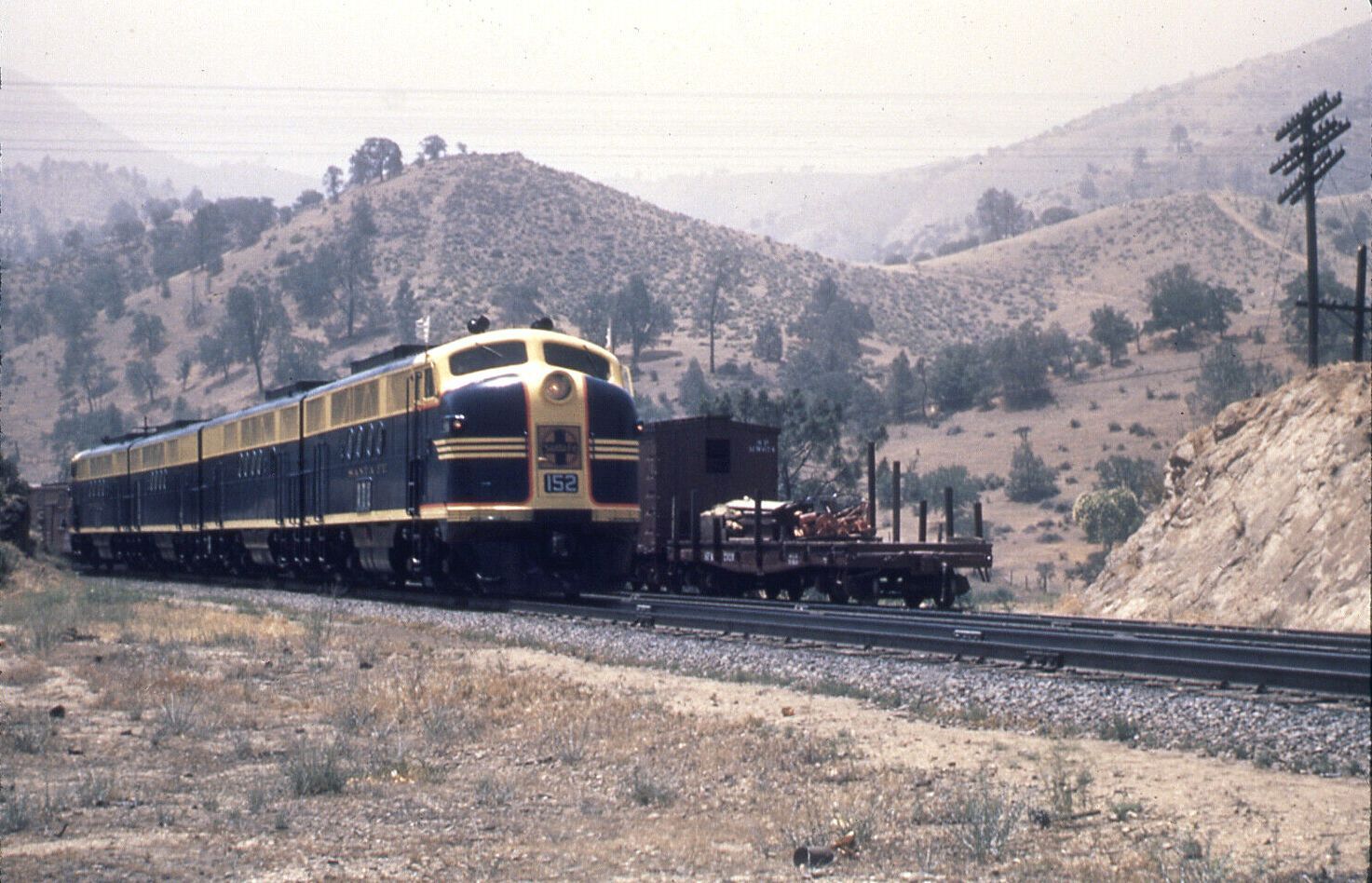 transpress nz: Santa Fe EMD FT lash-up