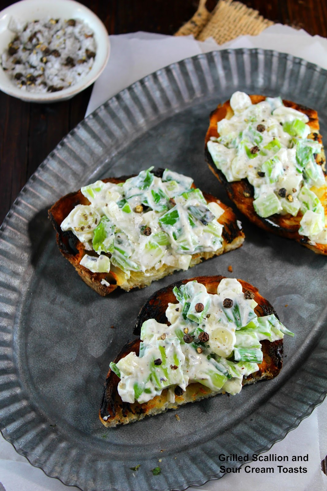 Authentic Suburban Gourmet: Grilled Scallion and Sour Cream Toasts ...