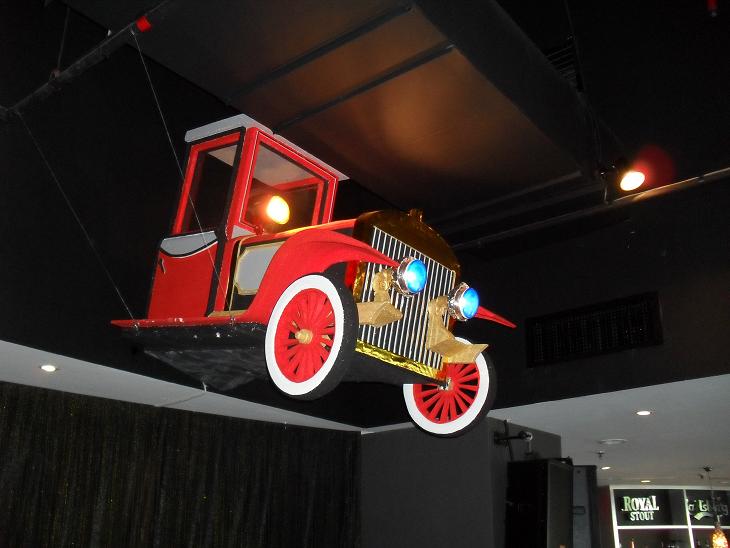 Nina & Nazri's Biz: American Classic Car Props